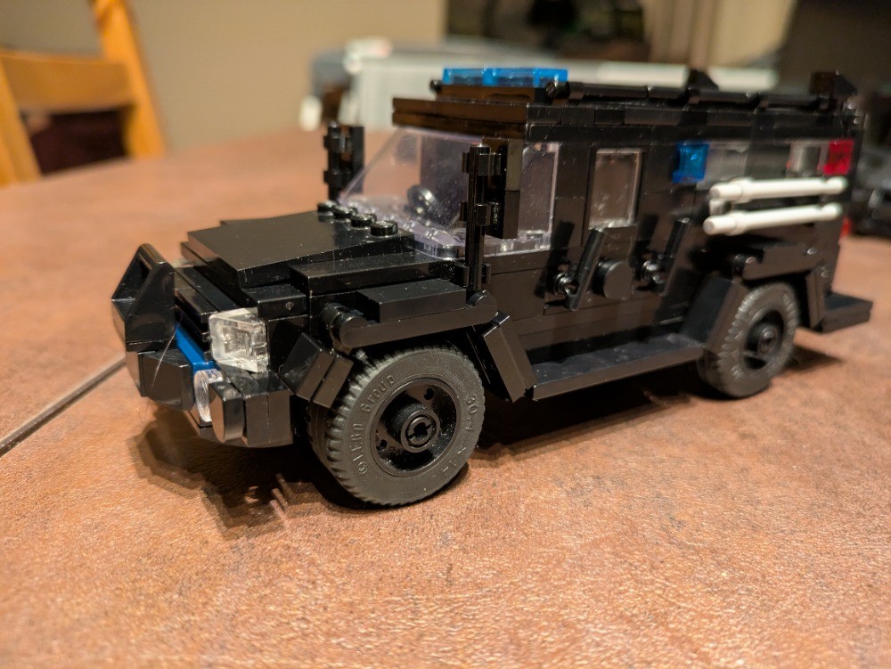 LEGO MOC Lenco BearCat SWAT truck by Ivan Kopyev (Иван Копьев ...