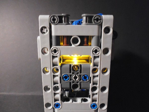 LEGO MOC 2-Cylinder 4-Stroke Engine with Ignition by Stef234 ...