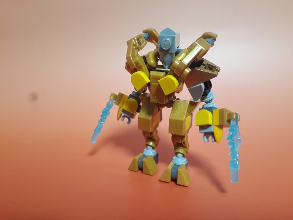 LEGO MOC Starcraft Protoss Zealot & Zerg Zergling by greenflamingo ...