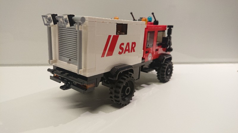 LEGO MOC-142451 DGzRS Barsch Mercedes Benz Unimog 2150 L by holler888 ...
