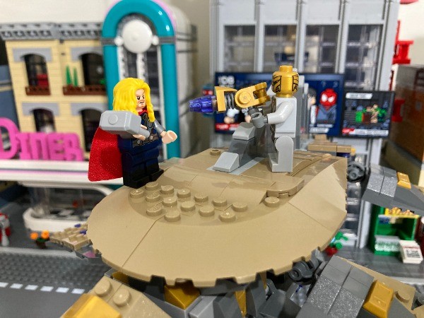LEGO MOC Chitauri Leviathan by Dr_Bricktor_von_Doom | Rebrickable ...