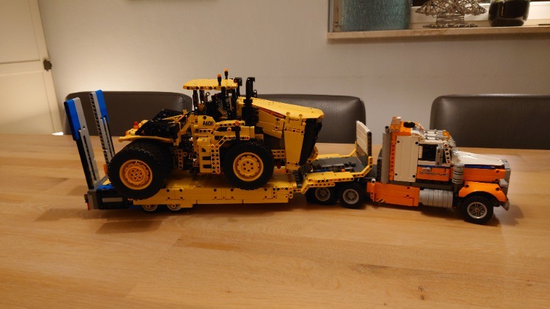 LEGO MOC 42114 C-Model: John Deere 9620 R with grain cart by lars_4444 ...