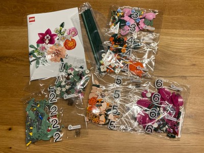 Review: 10342-1 Pretty Pink Flower Bouquet | Rebrickable - Build with LEGO