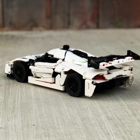 LEGO MOC Koenigsegg Jesko Attack (42184 Mod) by QuattroBricks ...