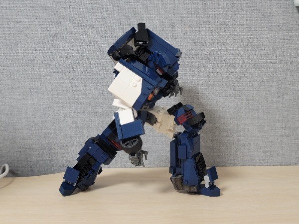 LEGO MOC transformer barricade by wowblock | Rebrickable - Build with LEGO