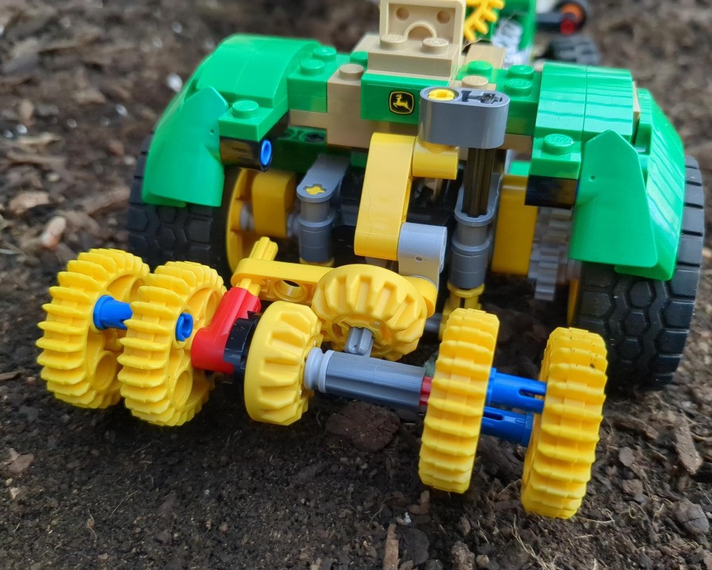 LEGO MOC 42168 John Deere-Lanz 500 with 5 Attachments by yumurs ...