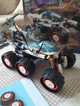 LEGO Set 60431-1 Space Explorer Rover and Alien Life (2024 City ...