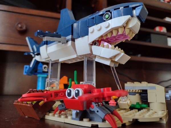 LEGO MOC Swimming Shark Stand by JKBrickworks | Rebrickable - Build ...