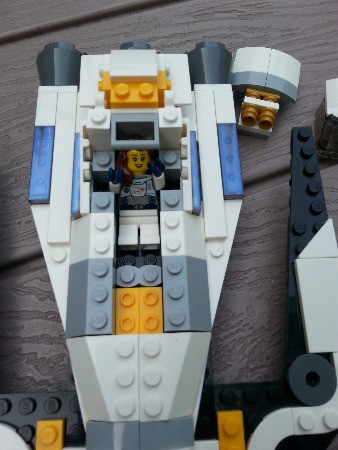 LEGO MOC The Diving Falcon by qbcrunch | Rebrickable - Build with LEGO