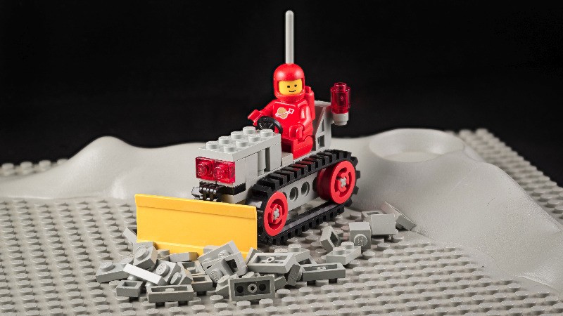 LEGO MOC Classic Space Bulldozer by PeterRT | Rebrickable - Build with LEGO