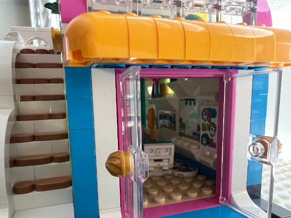 LEGO MOC Friends Hair Salon Modular by new_brick | Rebrickable - Build ...