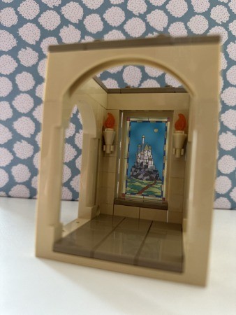 LEGO MOC-143931 Hogwarts stained glass window corridor by ...