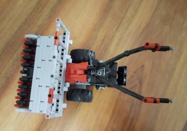 LEGO MOC Single-Axle Tractor with Adjustable Axle, PTO on/off, and V2 ...