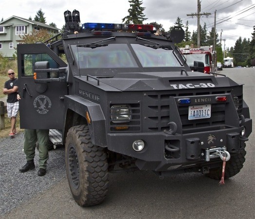 LEGO MOC Lenco BearCat SWAT truck by Ivan Kopyev (Иван Копьев ...