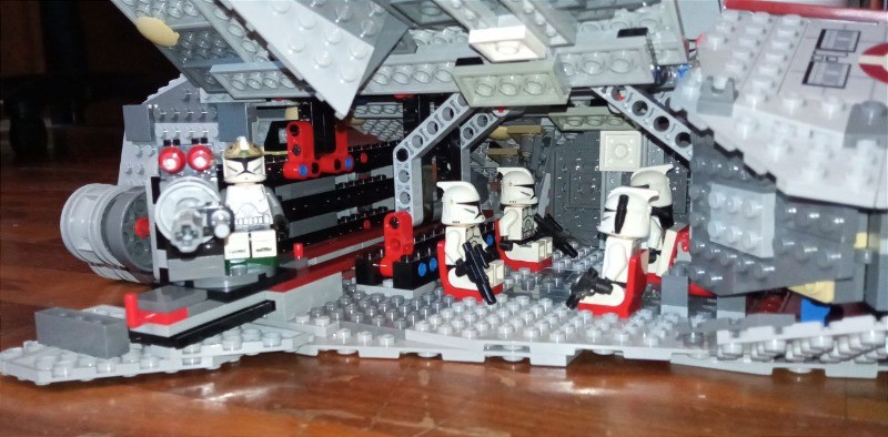 LEGO MOC-148300 8039: Venator-Class Republic Attack Cruiser Bridge and ...