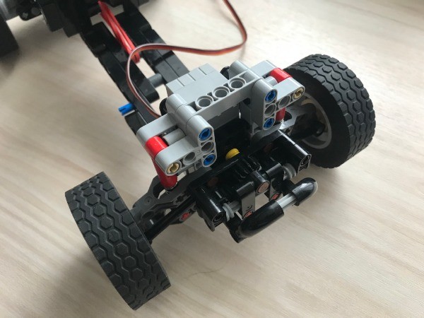 LEGO MOC Front Axle For Trophy Truck With GeekServo And Caster by ...