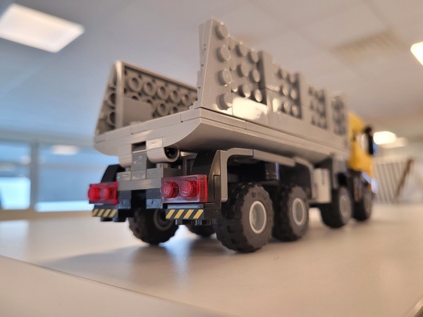 LEGO MOC Volvo FMX Tipper 1:45 by Sebeus | Rebrickable - Build with LEGO