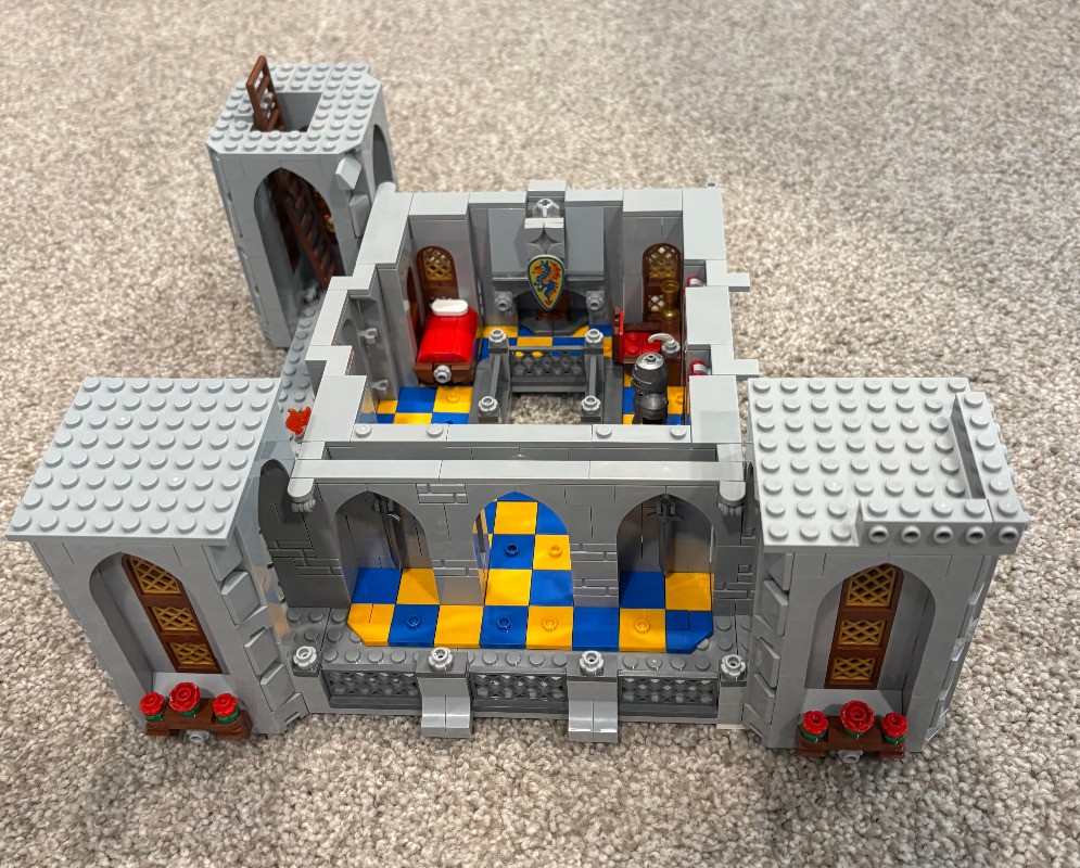 LEGO MOC Black Knights Rose Castle by sir_wesley86 | Rebrickable ...