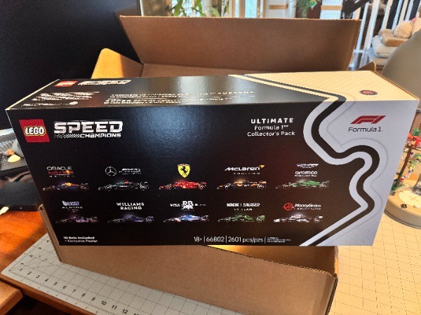 LEGO Set 66802-1 Ultimate Formula 1 Collector's Pack (2025 Speed ...