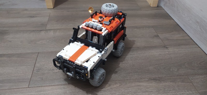 LEGO MOC-189890 42180 - Defender by ale0794 | Rebrickable - Build with LEGO