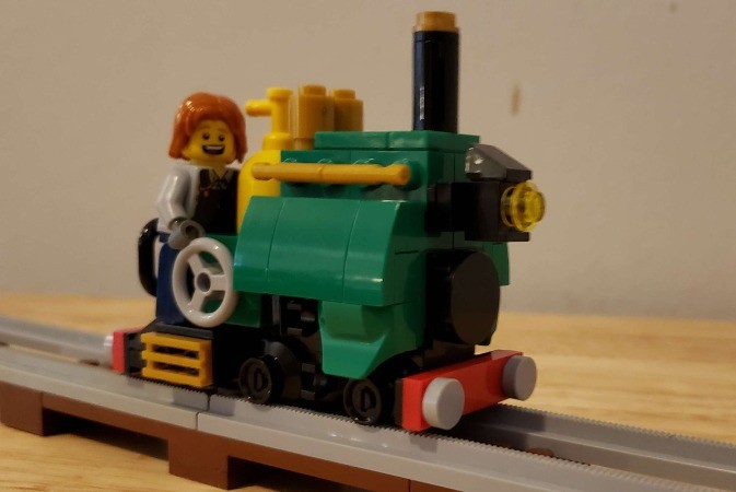LEGO MOC The Green Whelp - Narrow Gauge Steam Locomotive by AlicyJinx ...