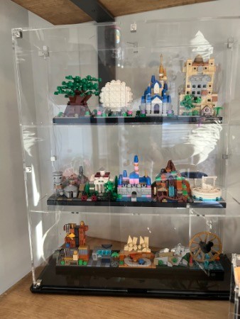 LEGO MOC Dísneyland by benbuildslego | Rebrickable - Build with LEGO