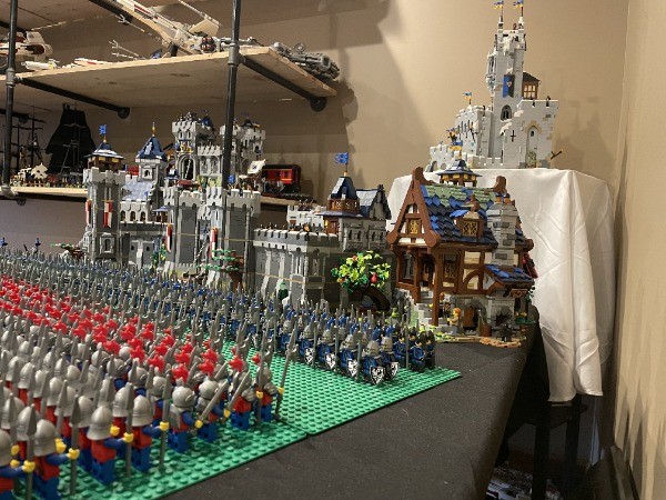 LEGO MOC-127000 Guardians Stronghold by Made With Brix | Rebrickable ...