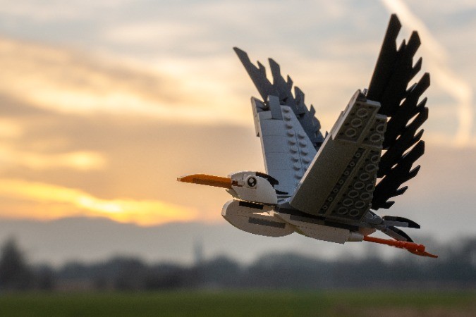 LEGO MOC-212038 Flying heron by SKABRAM | Rebrickable - Build with LEGO