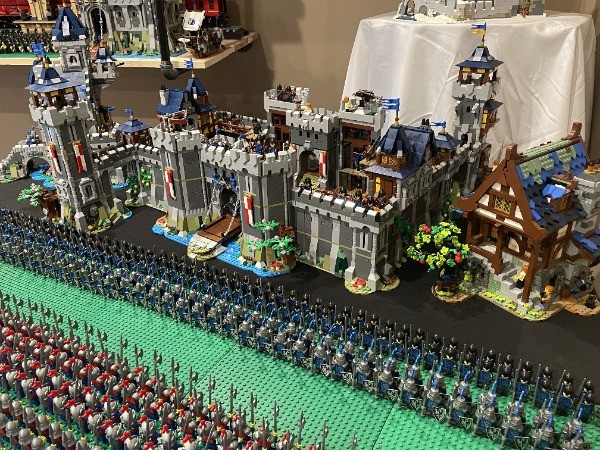 LEGO MOC Guardians Stronghold by Made With Brix | Rebrickable - Build ...