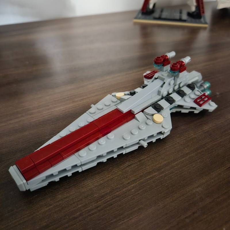 LEGO MOC Mini Venator by ao-ka | Rebrickable - Build with LEGO