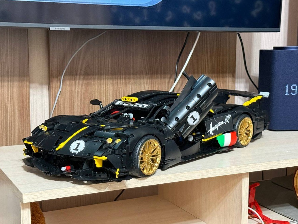 LEGO MOC-226657 Pagani Huayra R EVO by SKC_LEGO | Rebrickable - Build ...