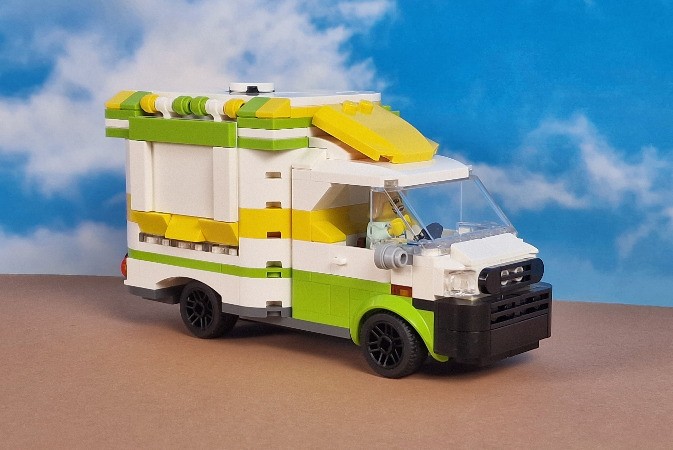 LEGO MOC Smoothie Van by nevertooold68 | Rebrickable - Build with LEGO