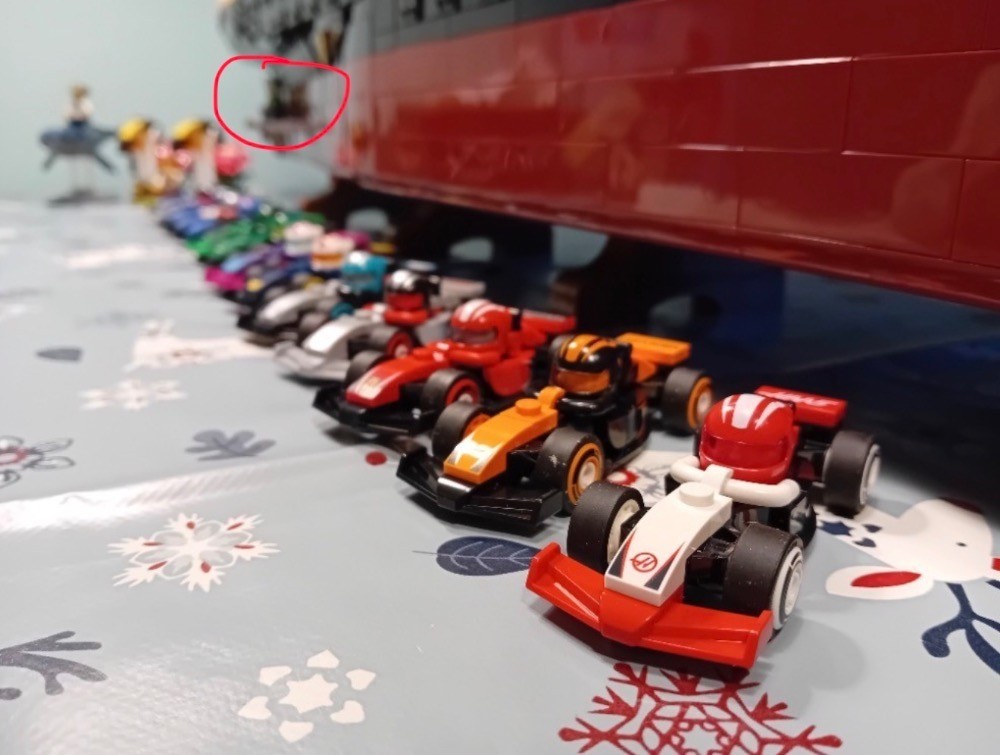 LEGO Workbench for Woeff Bricks | Rebrickable - Build with LEGO