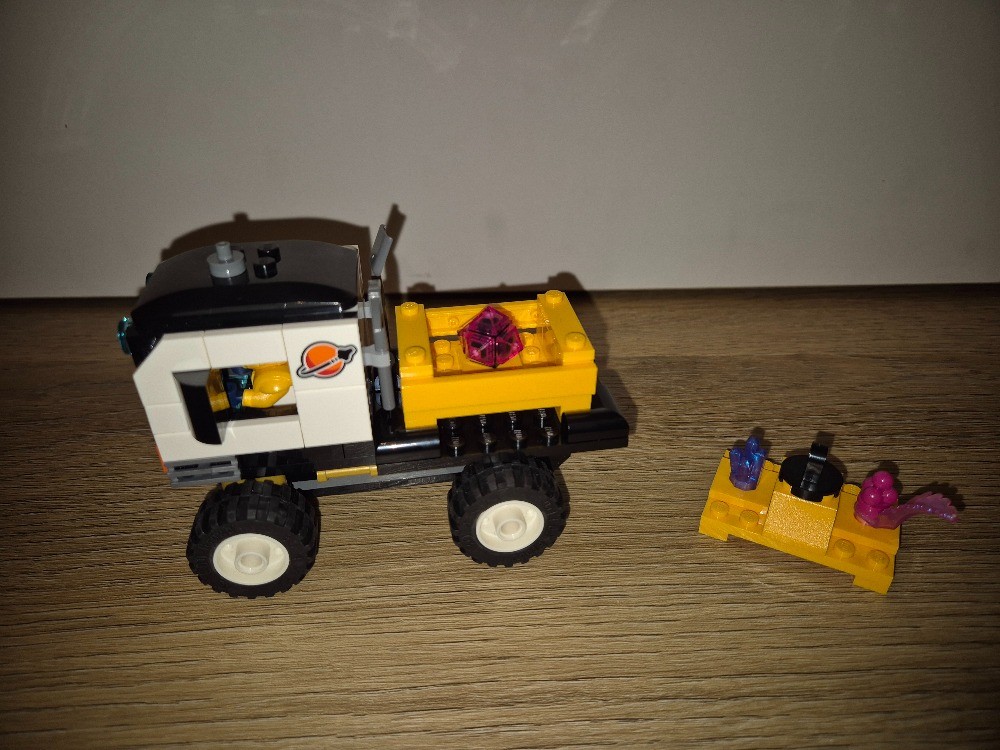 LEGO MOC-242002 Mobile Mining Laser - City Space 2024 by Feraly ...