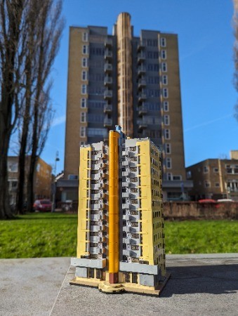 LEGO MOC Wolkenkrabber (Skyscraper) Amsterdam by Donnie38 | Rebrickable ...