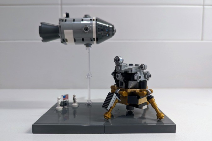 LEGO MOC Apollo 11 Tranquility Base by ej76az | Rebrickable - Build ...