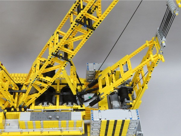 LEGO MOC-162947 Liebherr LR 13000 Crawler Crane by marthart ...