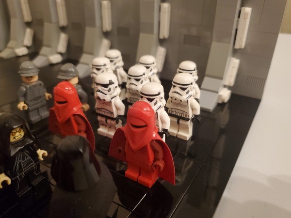 LEGO MOC Return of the Jedi Diorama: The Emperor Arrives - Shuttle Bay ...