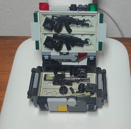LEGO MOC-210163 Weapon Crate by Total_Rebrick | Rebrickable - Build ...