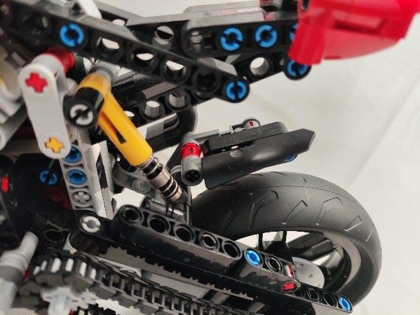 LEGO MOC 42107, Kickstand, Ducati Panigale V4 R by anengineer ...
