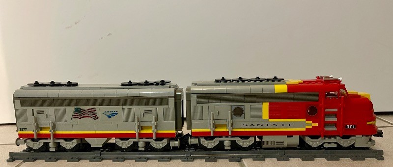 LEGO MOC 6w Santa Fe EMD B-Unit (un)motorized (28l) by TECHNICer83 ...