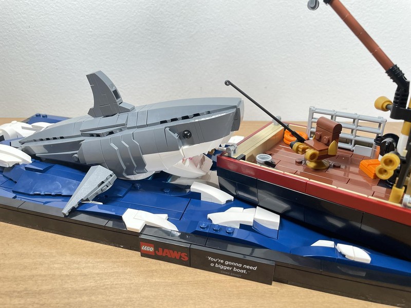 Review: 21350-1 - Jaws | Rebrickable - Build with LEGO