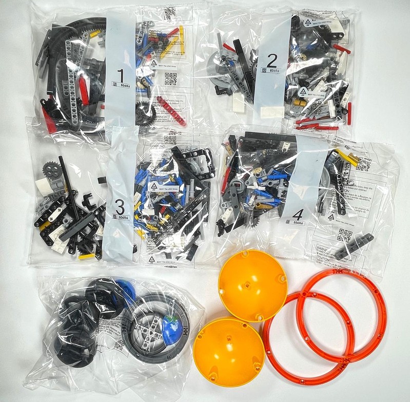 Review: 42179-1 - Planet Earth and Moon in Orbit | Rebrickable - Build ...