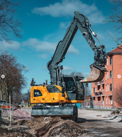 LEGO MOC Liebherr 918 compact in Excavator sweden style by lones_lego ...