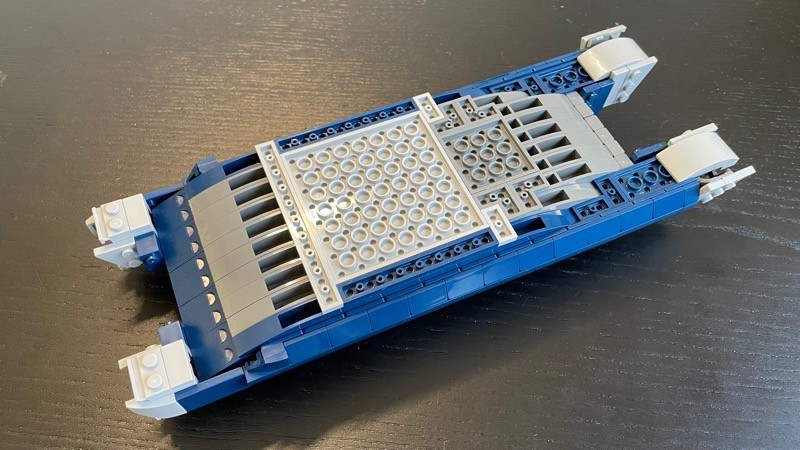 LEGO MOC Senator's Airspeeder by Shadow.Bricks | Rebrickable - Build ...