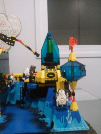 LEGO MOC 6973 - Ice Planet Outpost by silenfu | Rebrickable - Build ...