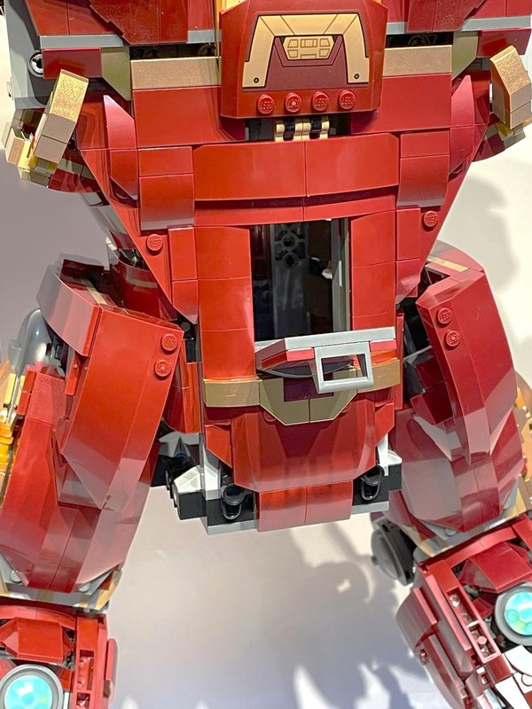 Review: 76210-1 - Hulkbuster | Rebrickable - Build with LEGO