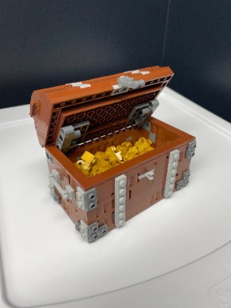 LEGO MOC-169451 Treasure Chest with hidden compartment and secret layer ...