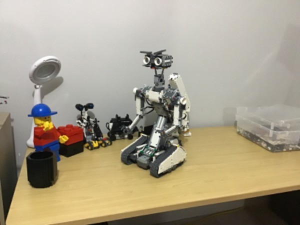 LEGO MOC RJ's Lego Johnny 5, ATTE and TX225, and Terminator 3's T1 ...