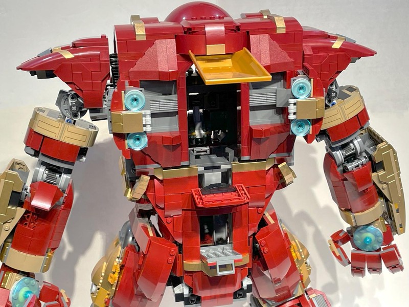 Review: 76210-1 - Hulkbuster | Rebrickable - Build with LEGO